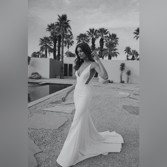 Sarah Seven | Dresses | Nwt Sarah Seven Giovanna Wedding Dress | Poshmark